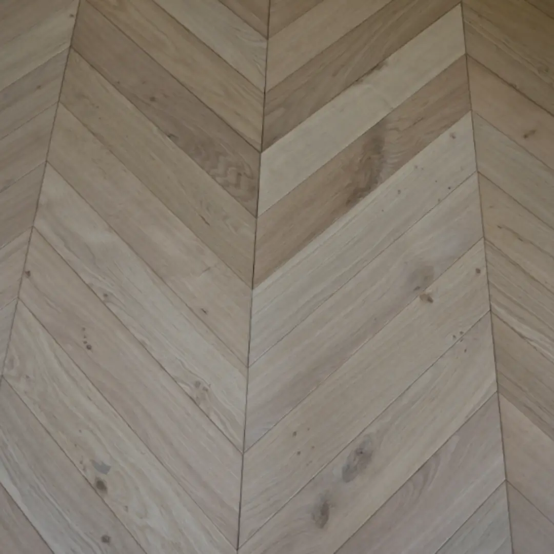 Chevron Flooring Invisible Oiled Oak 90 x 3/14 x 510mm