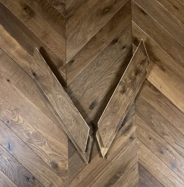 Chevron Antique Double Smoked Oak 90 x 4/16 x 510mm