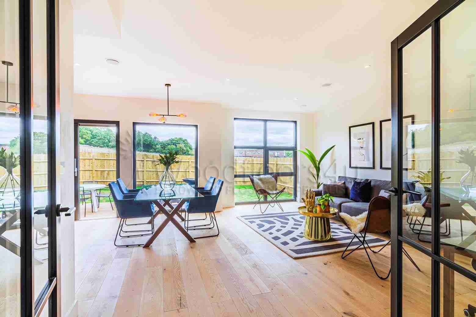 Natural Oak Brushed & Oiled Classic Flooring 190x2/14x1900mm