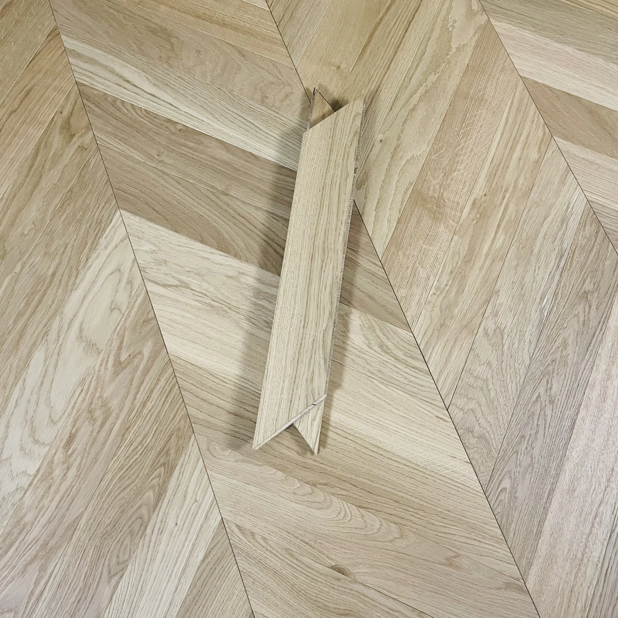 Chevron Natural Oak Brushed & Oiled Flooring 90x4/16x510mm